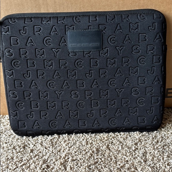 Marc By Marc Jacobs | Bags | Marc By Marc Jacobs Black 4 Laptop Bag ...